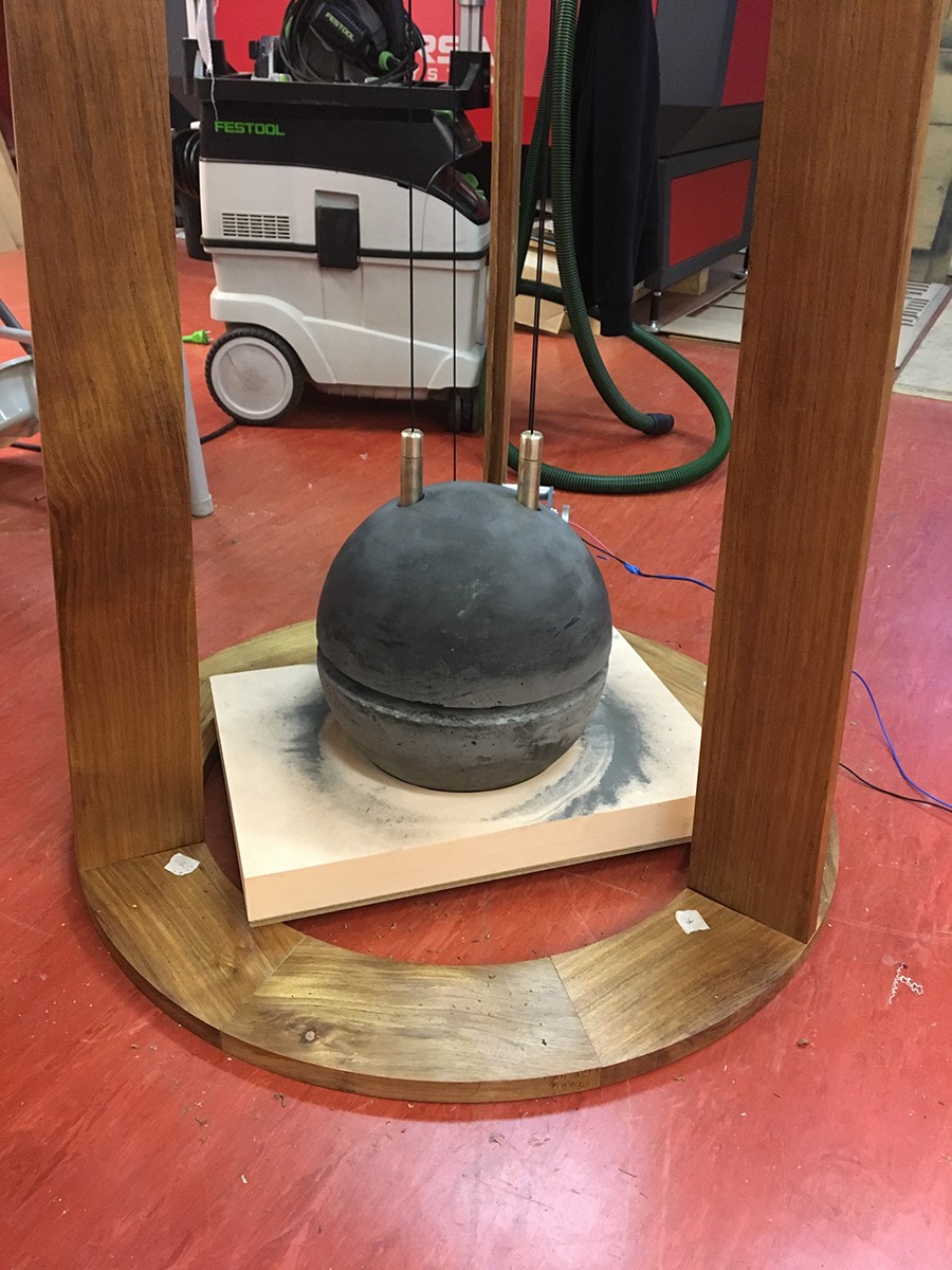 Gravity Lamp – Reconstrained Design